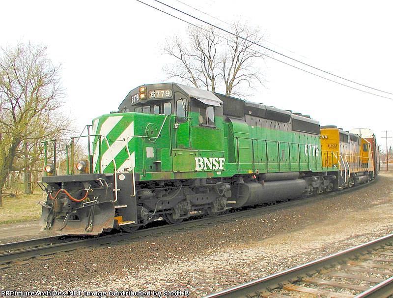 BNSF 6779